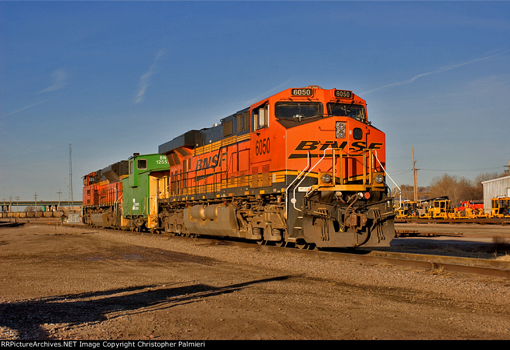 BNSF 6050, BN 12552, BNSF 9339 - Snow Coach